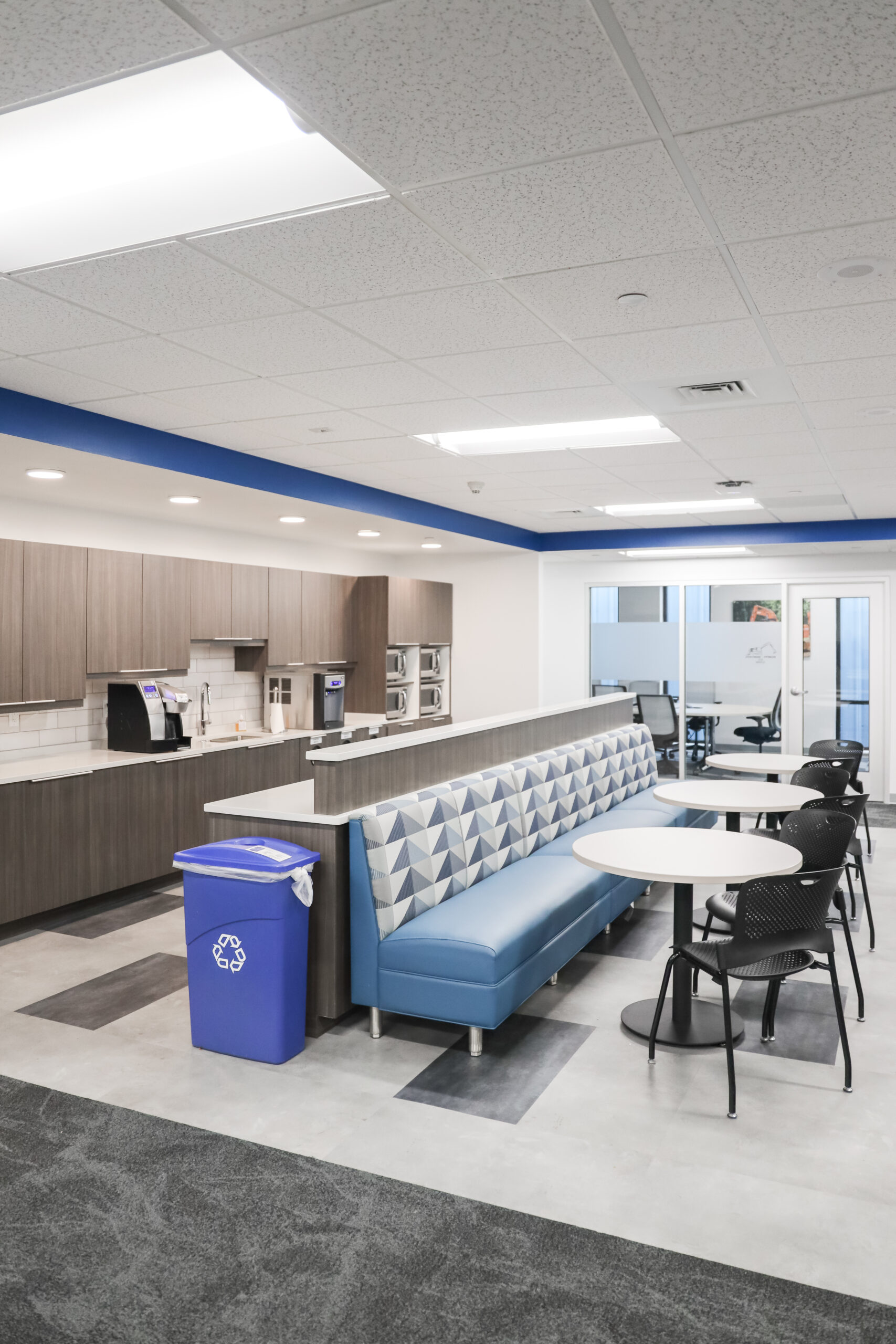 Deere Hitachi - Workplace Architecture and Design