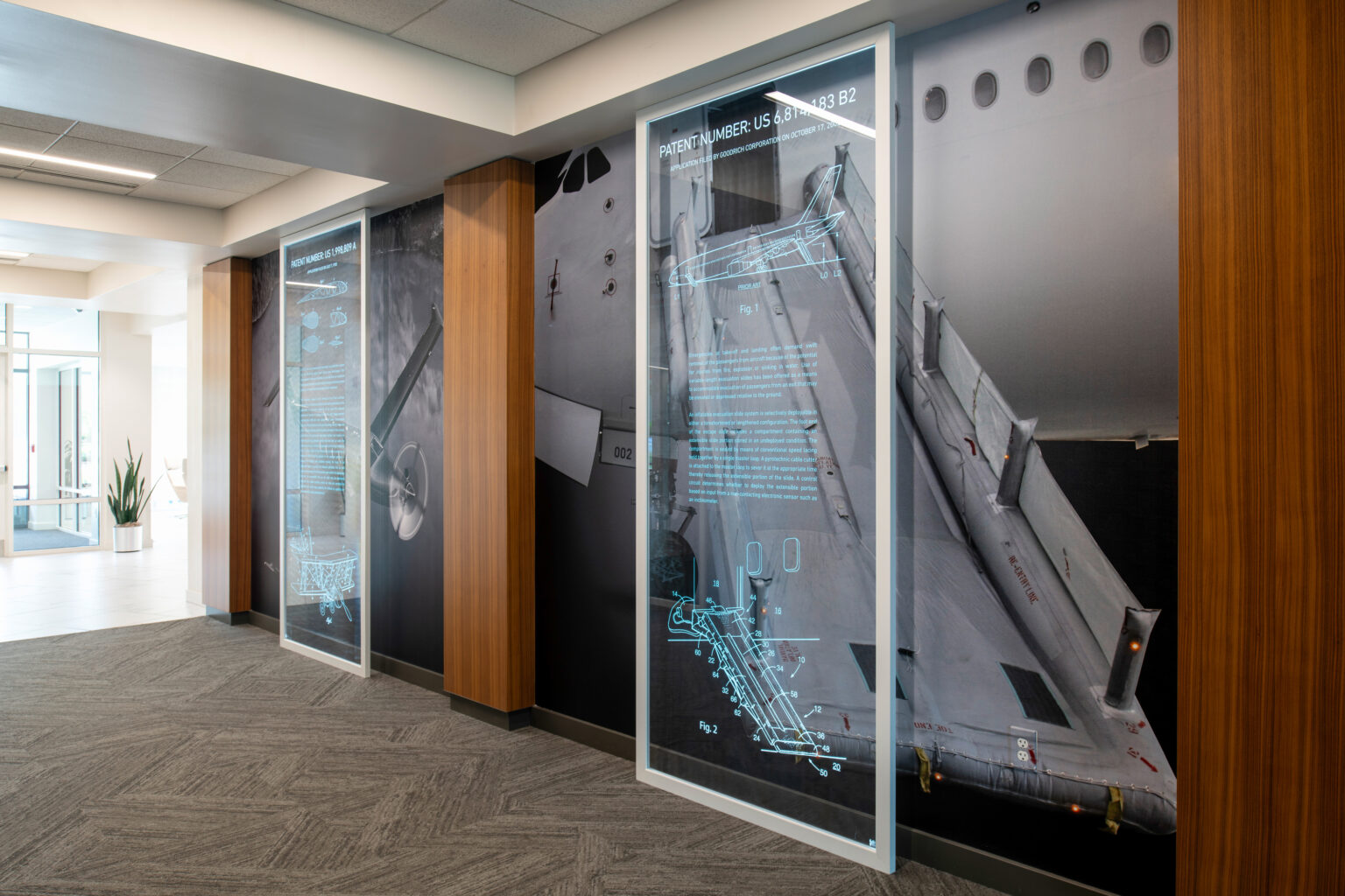 Collins Aerospace 150 Oak Plaza - Branded Environment - Workplace ...